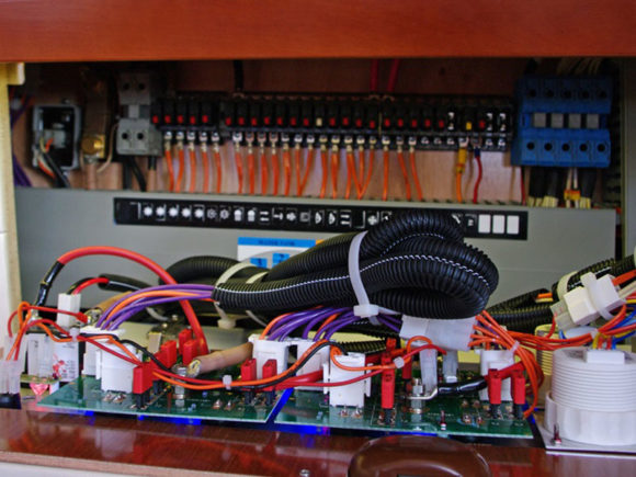 ELECTRICAL PANELS DESIGN - Lightning Electrical Service